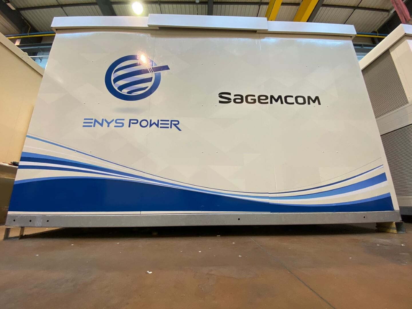 Substation for photovoltaic applications with string inverters - Enys Power