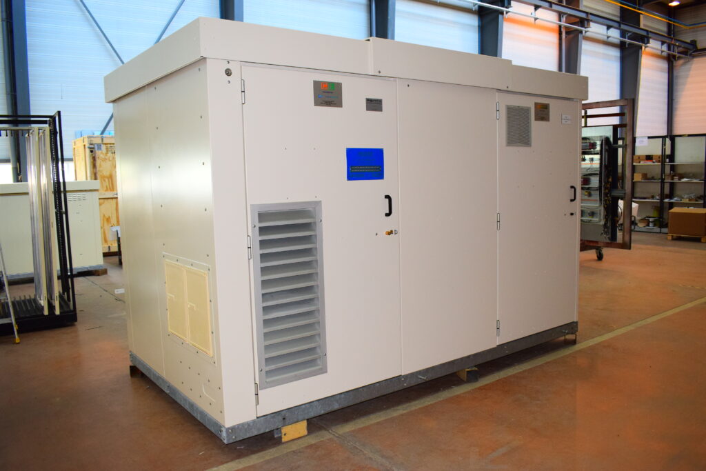 Delivery of the POWER LINE to the IEC - Enys Power